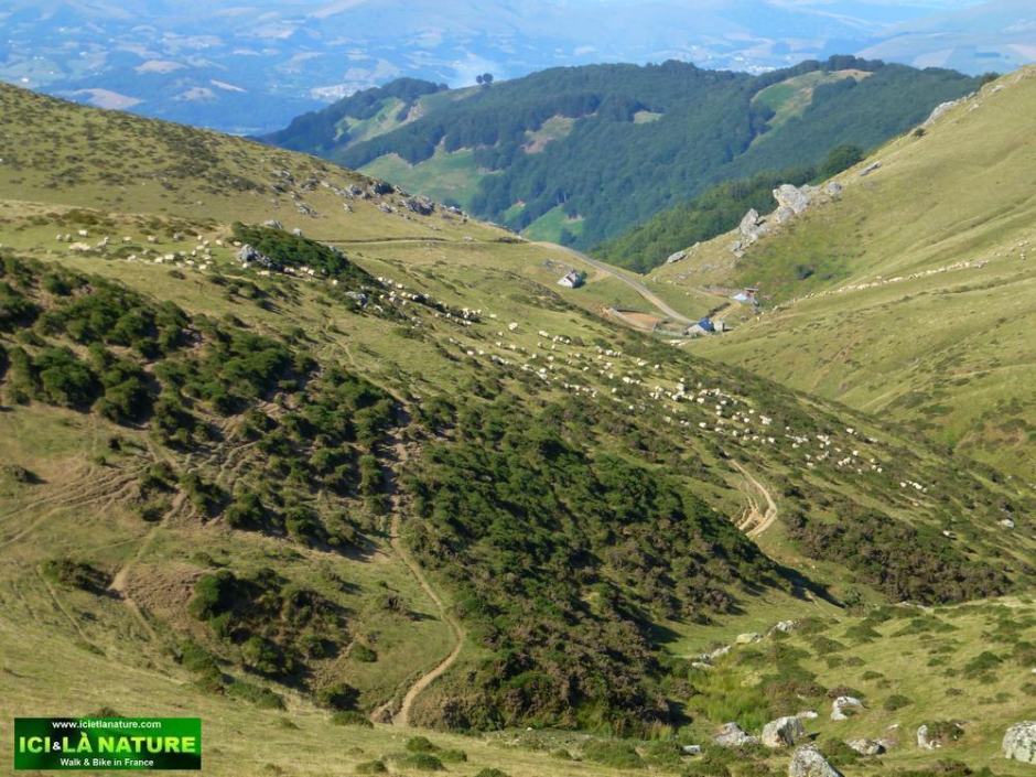 France – Basque Mountains : The Way of St-James around St-Jean-Pied-de ...