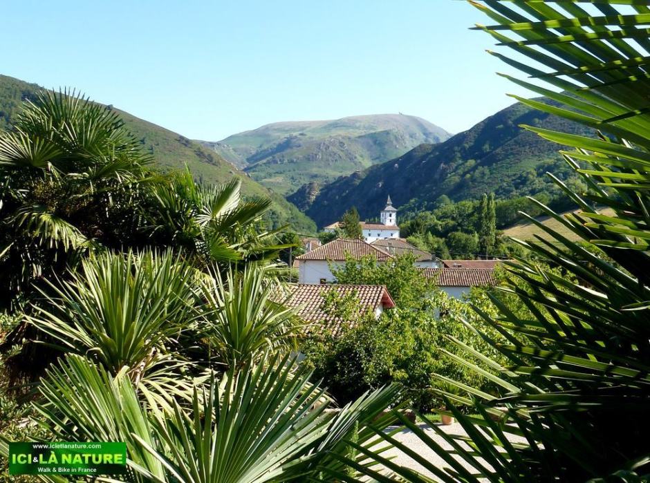 Walking in France : Basque Villages and Landscapes ( 70 photos ). – ICI ...