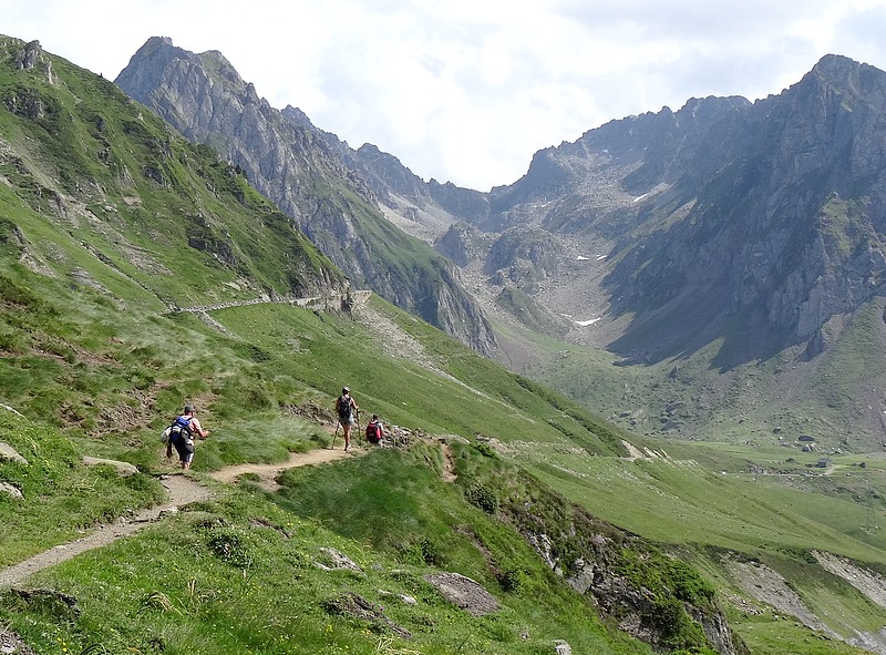 France – Pyrénées Mountains : A legendary path, le col du Tourmalet ...